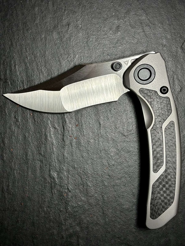 Writing Turning Flipping - Tuya Knife Titan Alamo grey
