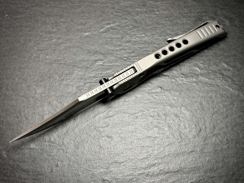 Writing Turning Flipping - Tuya Knife Titan Alamo grey